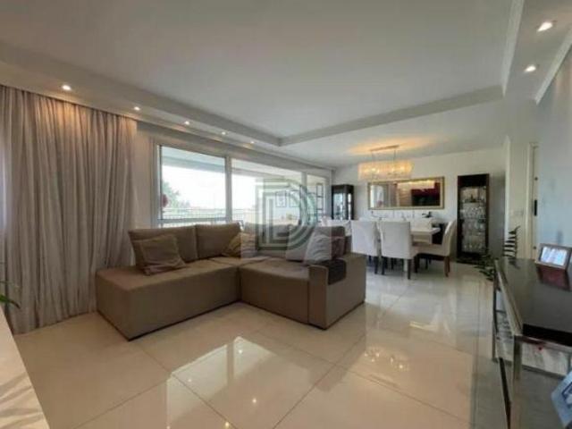 Apartamento com 134 m² localizado no Condomínio Espaço Clube Raposo.