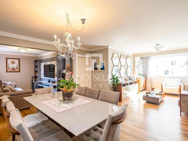 Apartamento com 134.51 m², 3 quartos sendo 1 suíte à venda no bairro Bigorrilho