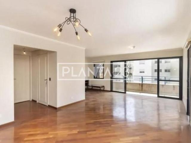 Apartamento com 136 m², 3 quartos sendo 1 suíte à venda no bairro Brooklin
