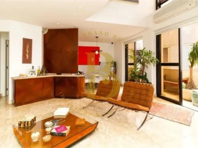 Apartamento com 136 m², 3 quartos sendo 1 suíte à venda no bairro Vila Nova Conceição