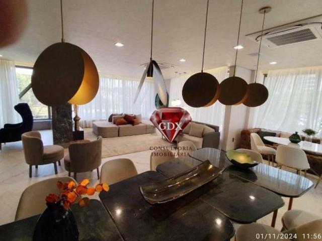 Apartamento com 136m², 4 dormitórios, sendo 2 suítes, 2 vagas de garagem, apartamento espaçoso e aco