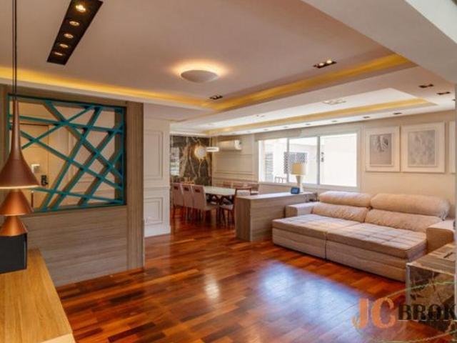 Apartamento com 137 m², 3 suítes, 3 vagas
