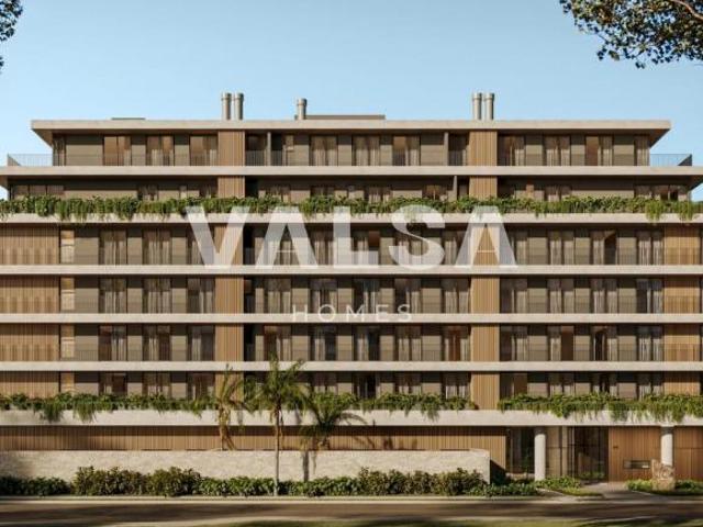 Apartamento com 138.65 m², 3 quartos sendo 3 suítes à venda no bairro Cabral