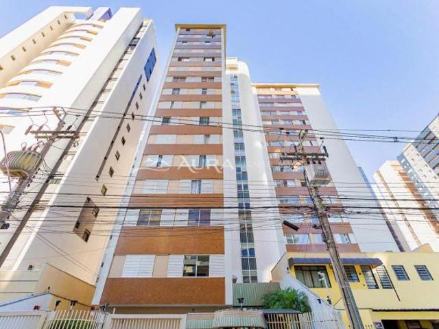 Apartamento com 138m², 3 quartos sendo 1 suíte à venda no bairro Juvevê