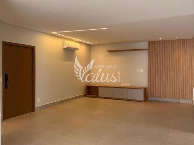Apartamento com 139 m², 3 suítes, escaninho, lazer completo nascente no Cond. Gran Marista Goiânia