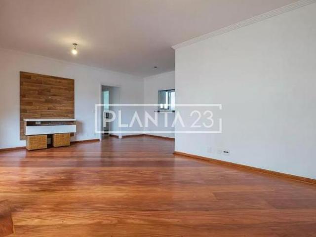 Apartamento com 130 m², 3 quartos sendo 1 suíte à venda no bairro Vila Madalena