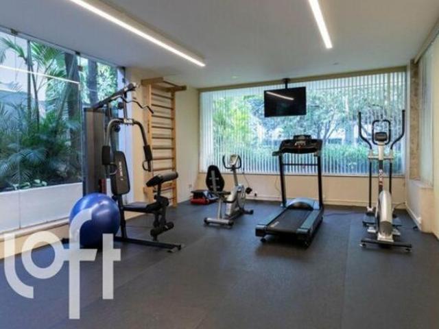 Apartamento com 130 m² de área útil, 3 Quartos sendo 2 Suítes, 1 Vaga