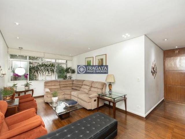 Apartamento com 130m², 3 dormitórios sendo 1 suite e 1 vaga de garagem Jardim Paulista