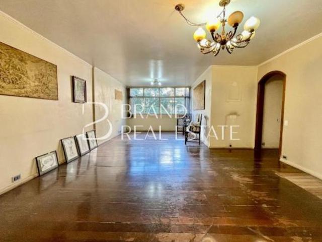 Apartamento com 131 m², 3 quartos sendo 1 suíte à venda no bairro Jardim Paulista