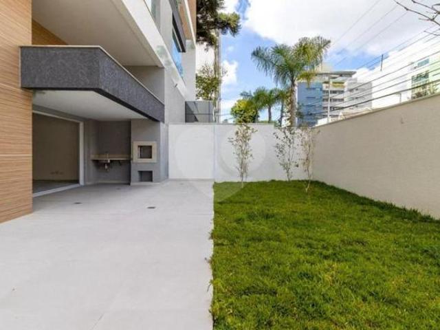 Apartamento com 132 m² e 3 quartos à venda em Ahú