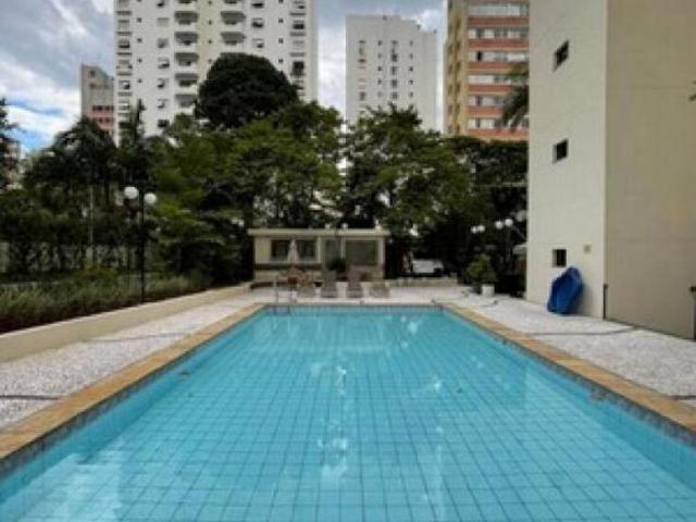 Apartamento com 132m², 3 Dormitórios, Living para 2 ambientes, Varanda, 2 Vagas