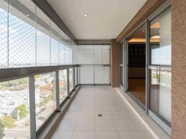 Apartamento com 133 m² e 2 quartos à venda em Água Verde