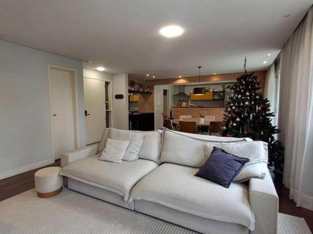 Apartamento com 133 m² e 3 quartos à venda em Perdizes