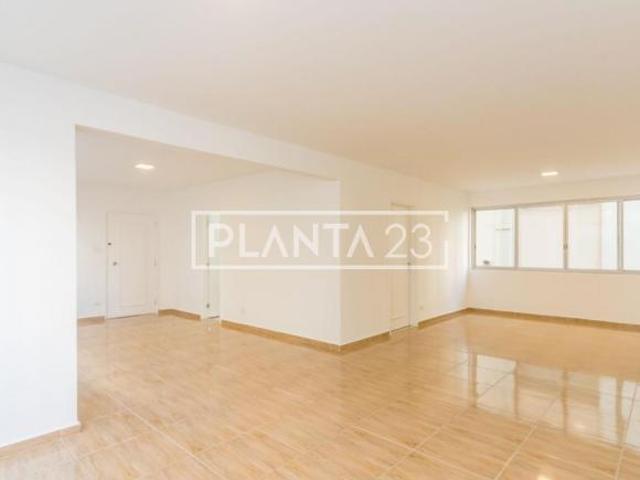 Apartamento com 145 m², 3 quartos sendo 1 suíte à venda no bairro Itaim Bibi
