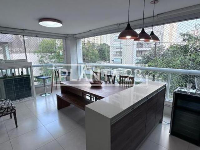 Apartamento com 145 m², 3 quartos sendo 3 suítes à venda no bairro Lapa