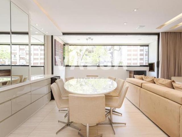Apartamento com 145.42 m², 3 quartos sendo 3 suítes à venda no bairro Mercês
