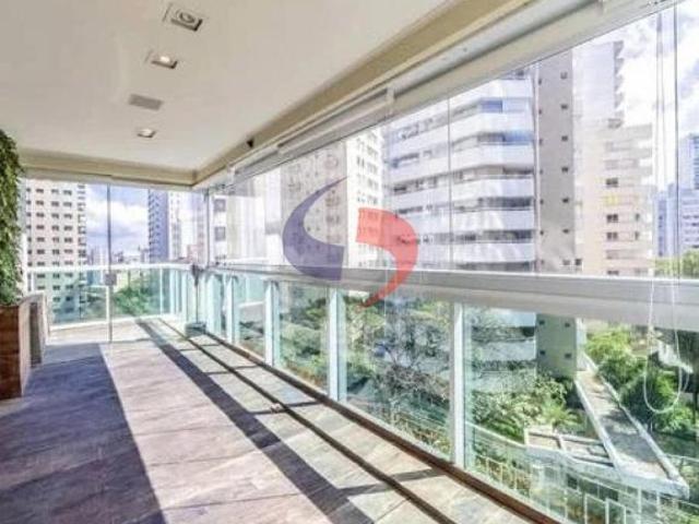 Apartamento com 145m², 3 dormitórios sendo 1 suíte e 3 vagas de garagem no Paraíso
