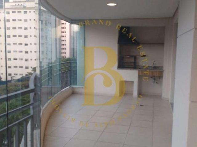 Apartamento com 146 m², 3 quartos sendo 3 suítes à venda no bairro Moema