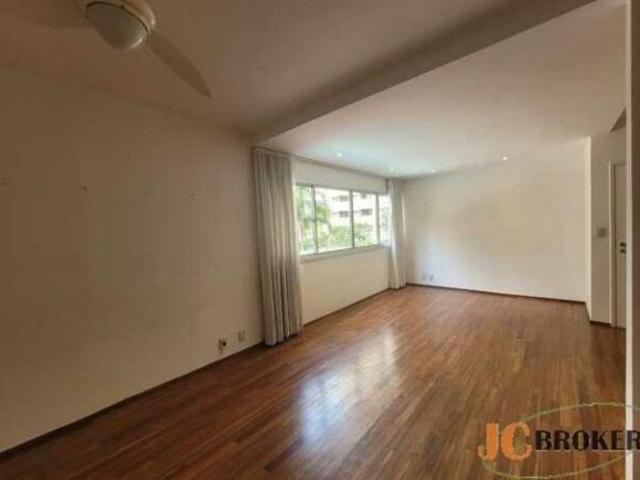Apartamento com 140 m², 3 dormitórios sendo 1 suíte, 2 vagas