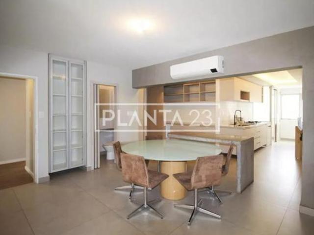 Apartamento com 140 m², 3 quartos sendo 1 suíte à venda no bairro Itaim Bibi