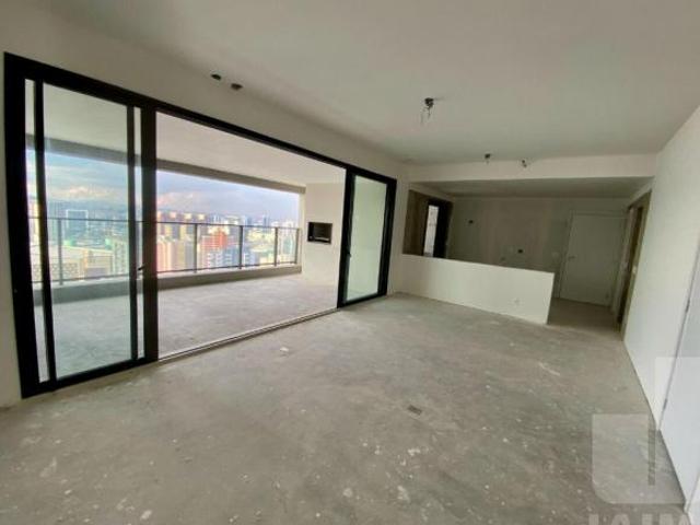 Apartamento com 140 m², 3 quartos sendo 3 suítes à venda no bairro Pompeia