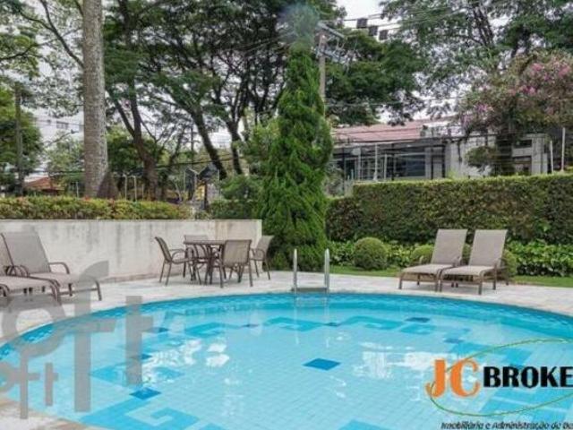 Apartamento com 140 m², 3 Suítes, Living para dois ambientes com varanda integrada, 3 Vagas