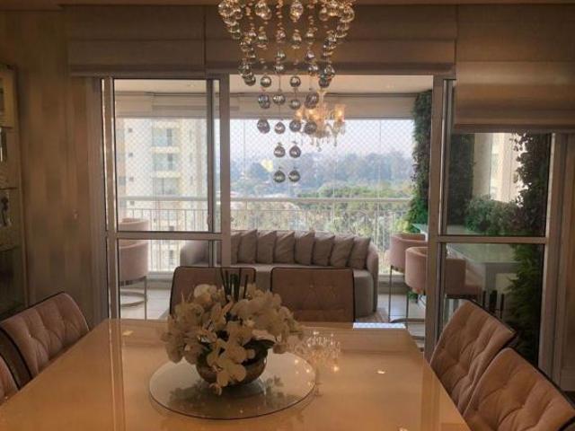 Apartamento com 140 m² e 3 quartos à venda em Butantã