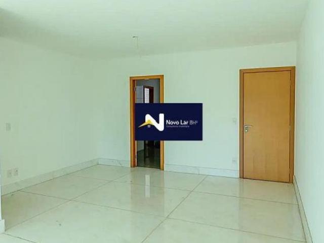 Apartamento com 140m², 4 quartos, 3 suítes, 3 vagas à venda no Buritis