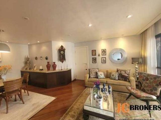 Apartamento com 141 m², 3 Dormitórios, sendo 3 suítes, Living para 2 ambientes, Varanda, 2 Vagas