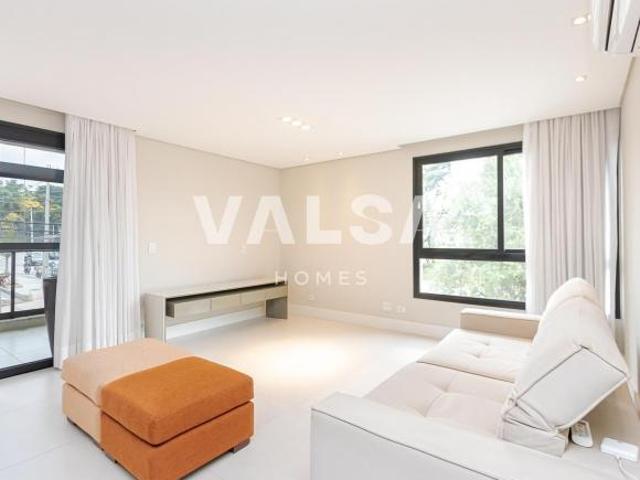 Apartamento com 142.58 m², 3 quartos sendo 1 suíte à venda no bairro Batel