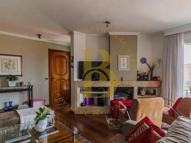 Apartamento com 143 m², 3 quartos sendo 1 suíte à venda no bairro Campo Belo