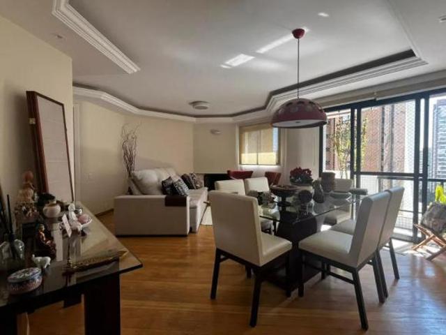 Apartamento com 156m² com três suite sala para três ambientes copa e cozinha com armários embutidos