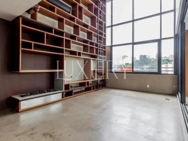 Apartamento com 157 m², 2 quartos sendo 2 suítes à venda no bairro Alto de Pinheiros