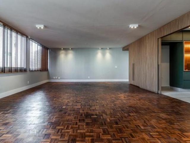 Apartamento com 157 m², 2 quartos sendo 2 suítes à venda no bairro Itaim Bibi