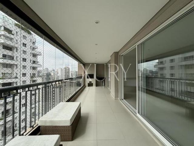 Apartamento com 158 m², à venda no bairro Itaim Bibi