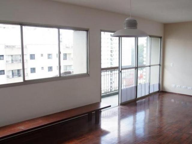 Apartamento com 150 m², 3 quartos sendo 1 suíte à venda no bairro Morumbi
