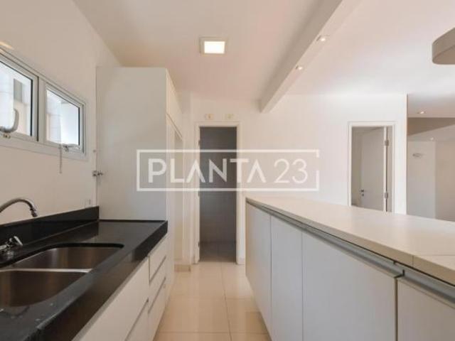 Apartamento com 150 m², 3 quartos sendo 3 suítes à venda no bairro Jardim Paulista