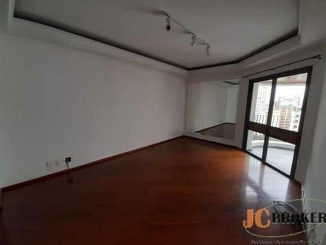 Apartamento com 150m² de área útil, 3 dormitórios sendo 1 suíte, 2 vagas