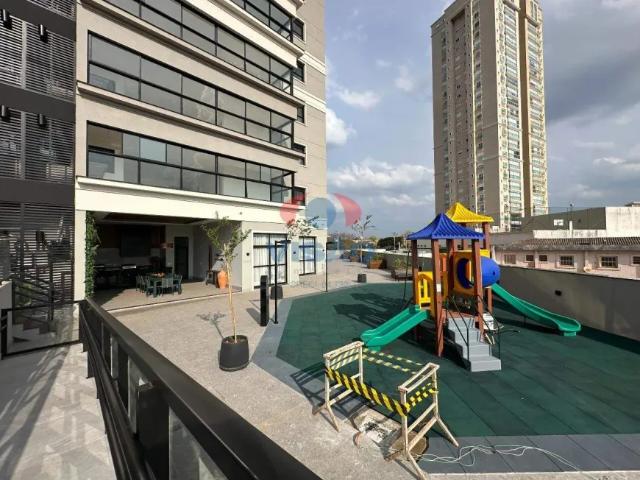 Apartamento com 150m², torre única, 2 vagas de garagem
