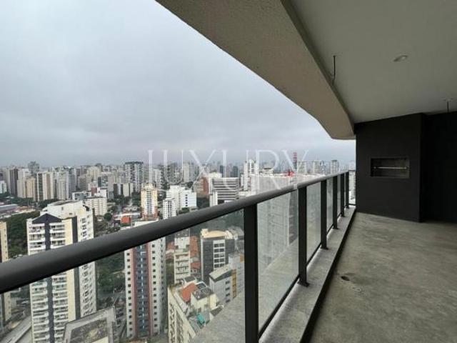 Apartamento com 152 m², 3 quartos sendo 3 suítes à venda no bairro Vila Olímpia