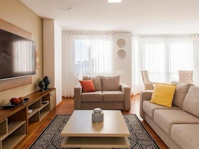 APARTAMENTO COM 152M2 NO CENTRO DE GRAMADO
