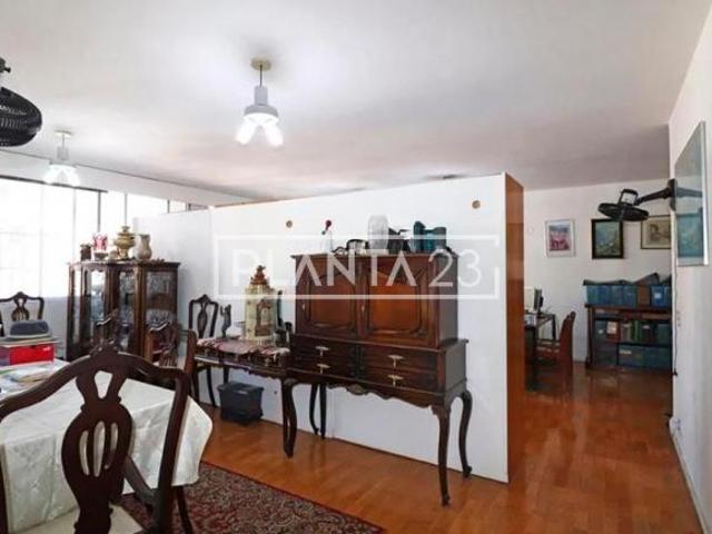 Apartamento com 153 m², 3 quartos sendo 1 suíte à venda no bairro Jardim América