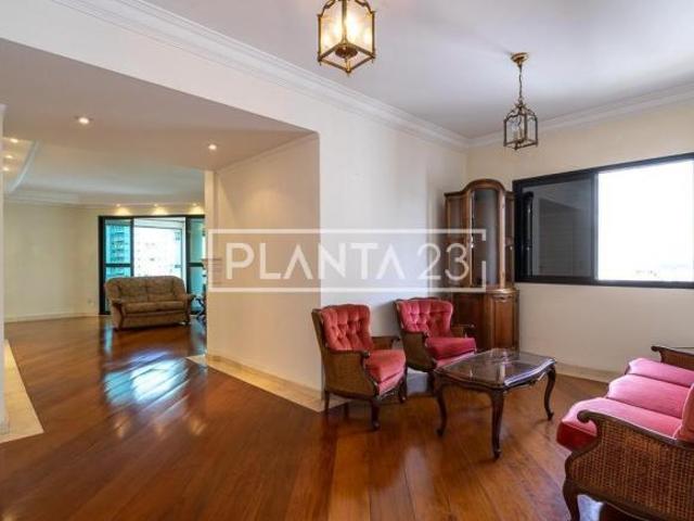 Apartamento com 164 m², 3 quartos sendo 2 suítes à venda no bairro Morumbi