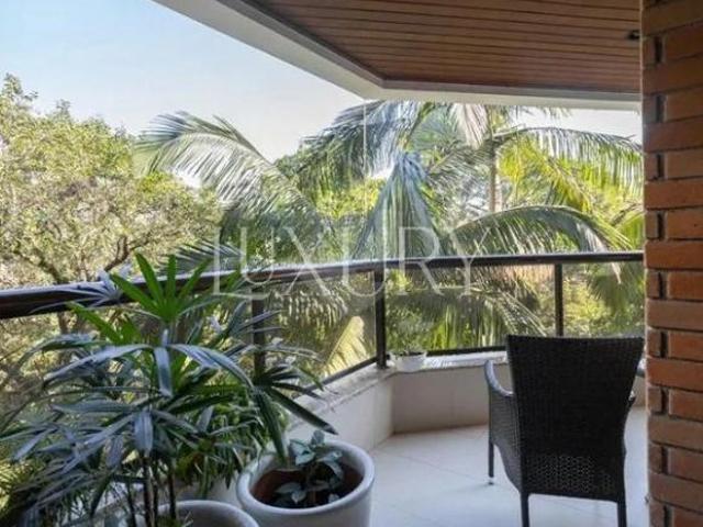 Apartamento com 164.0 m², à venda no bairro Vila Madalena