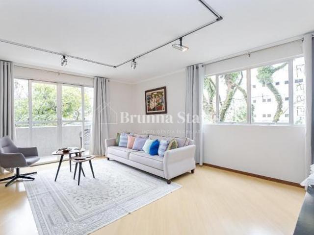 Apartamento com 165 m², 3 quartos sendo 1 suíte à venda no bairro Água Verde