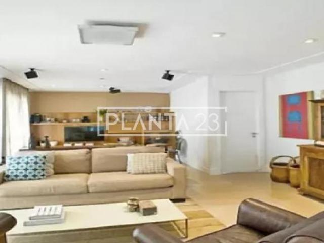 Apartamento com 165 m², 3 quartos sendo 3 suítes à venda no bairro Vila Andrade