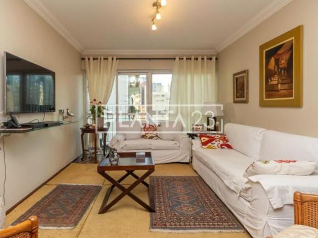 Apartamento com 165 m², 4 quartos sendo 1 suíte à venda no bairro Indianópolis