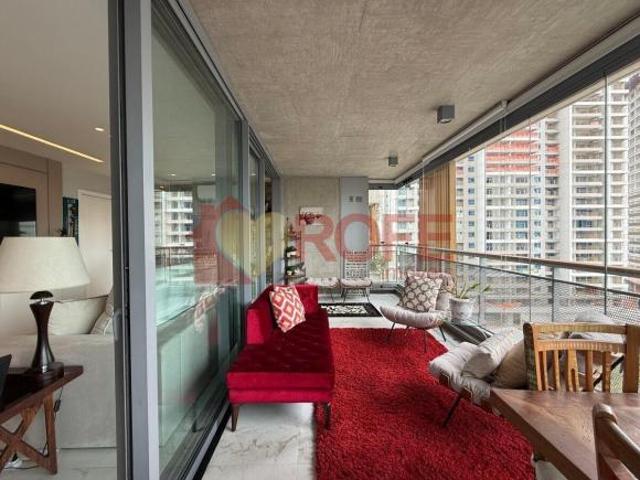 Apartamento com 167m² O Parque 2 suítes e 1 escritório planta original 4 dormitórios