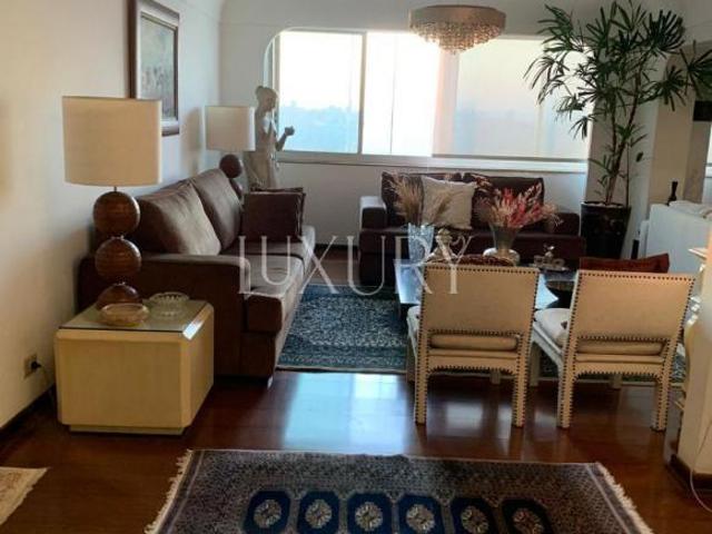 Apartamento com 168 m², 3 quartos sendo 1 suíte à venda no bairro Alto De Pinheiros