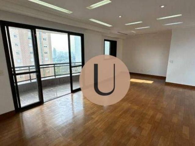 Apartamento com 168m² e Três Vagas no Jardim Anália Franco